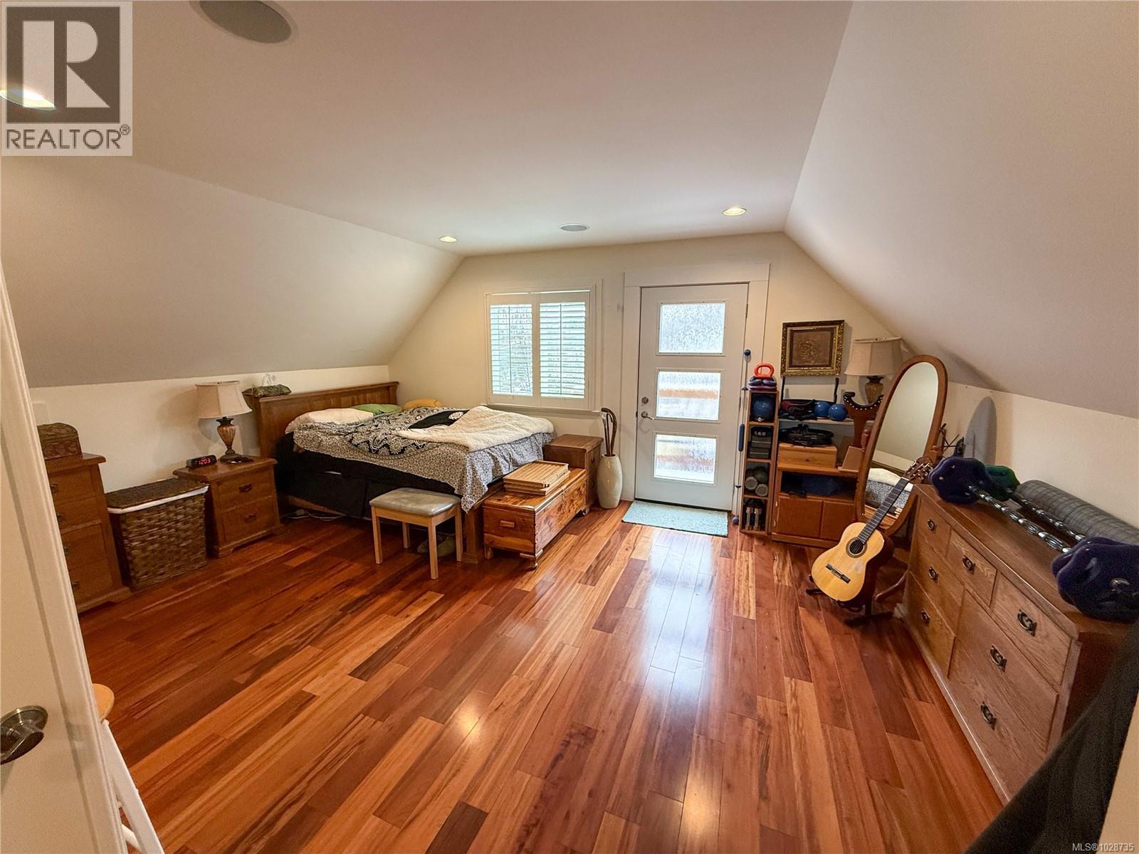 For sale: 462 Point Ideal Dr, Lake Cowichan, British Columbia V0R2G0 ...