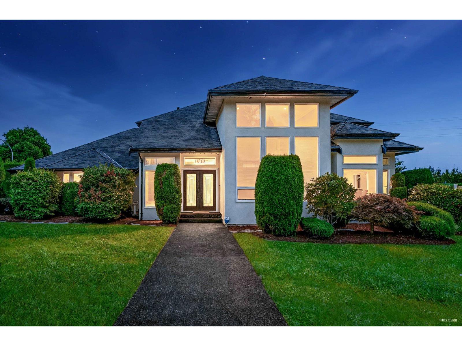 For sale: 14260 82A AVENUE, Surrey, British Columbia V3W0V6 - R3100356 ...