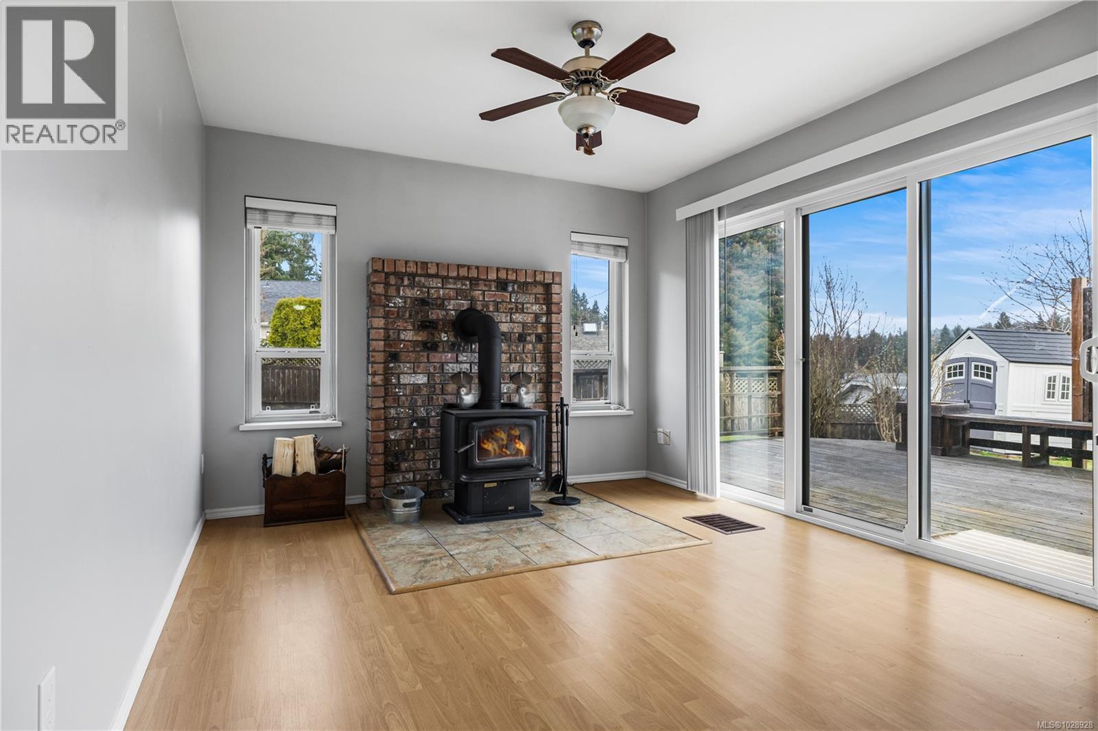 For sale: 1674 Aspen Way, Campbell River, British Columbia V9W7B7 ...