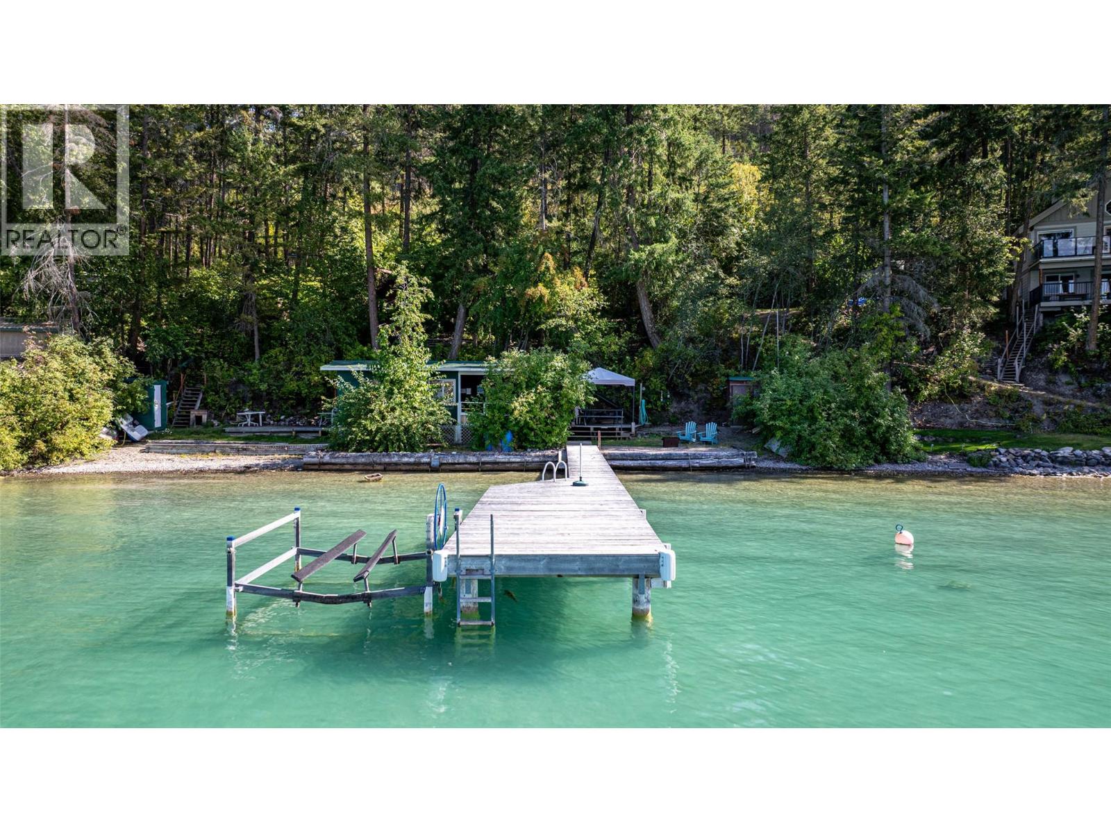 For sale: 5799 Cosens Bay Road, Coldstream, British Columbia V1B1N8 ...