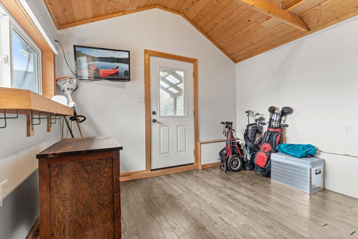For sale: 35317 DELAIR ROAD, Abbotsford, British Columbia V3G2E2 ...