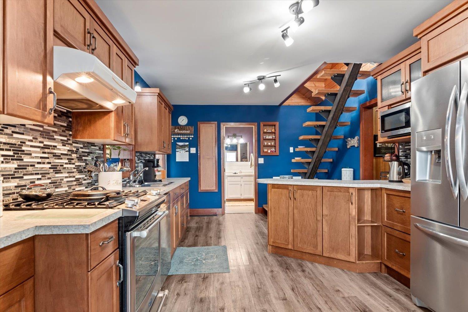 For sale: 35317 DELAIR ROAD, Abbotsford, British Columbia V3G2E2 ...