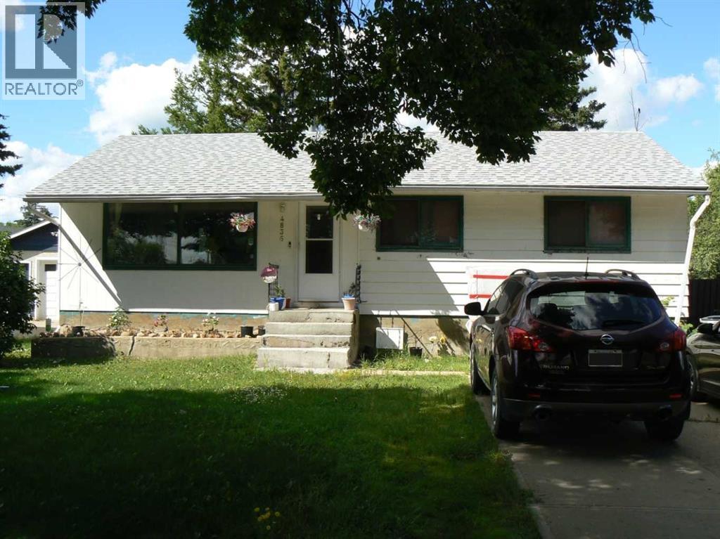 For sale: 4836 55 Avenue, High Prairie, Alberta T0G1E0 - A2242994 ...