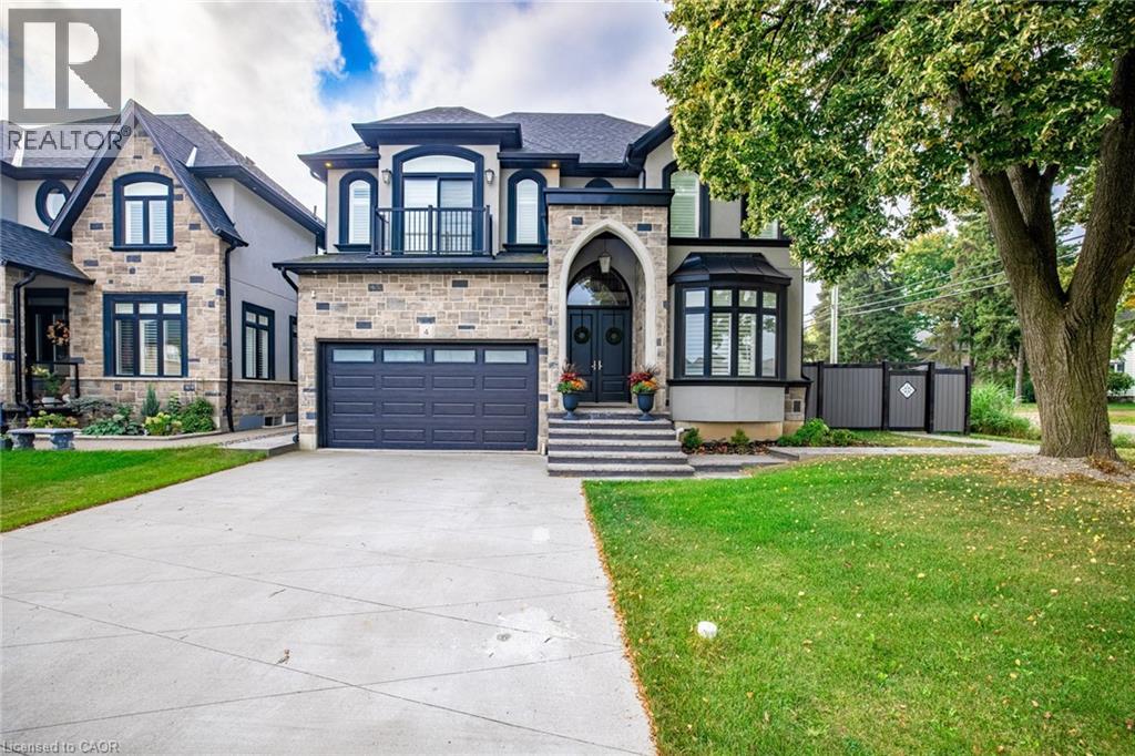 For sale: 4 LOCKMAN Drive, Ancaster, Ontario L0K0C1 - 40815327 | REALTOR.ca