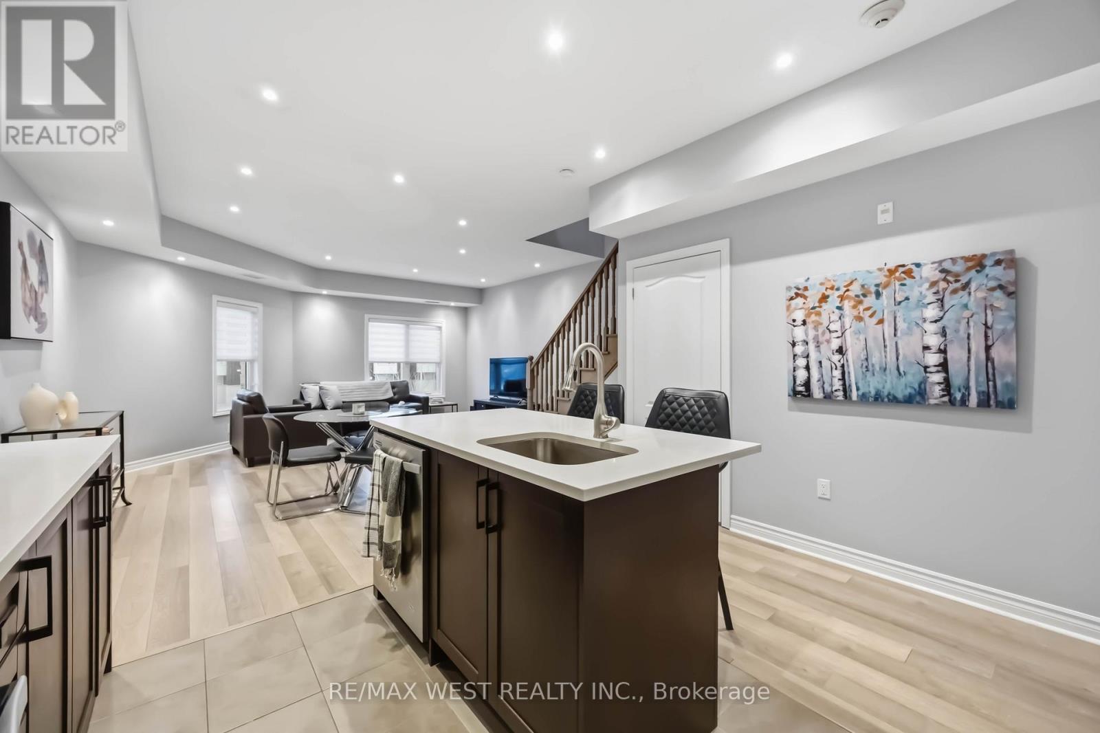 For sale: 32 - 3905 MAJOR MACKENZIE DRIVE, Vaughan (Vellore Village ...