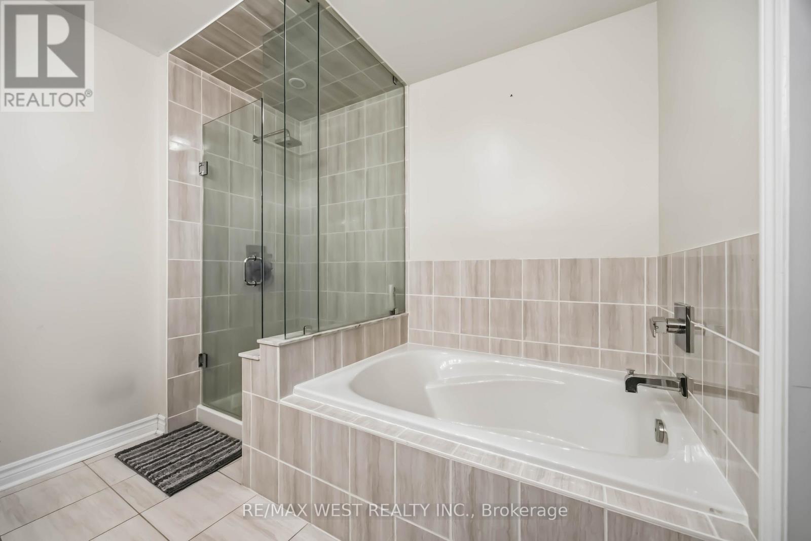 For sale: 32 - 3905 MAJOR MACKENZIE DRIVE, Vaughan (Vellore Village ...