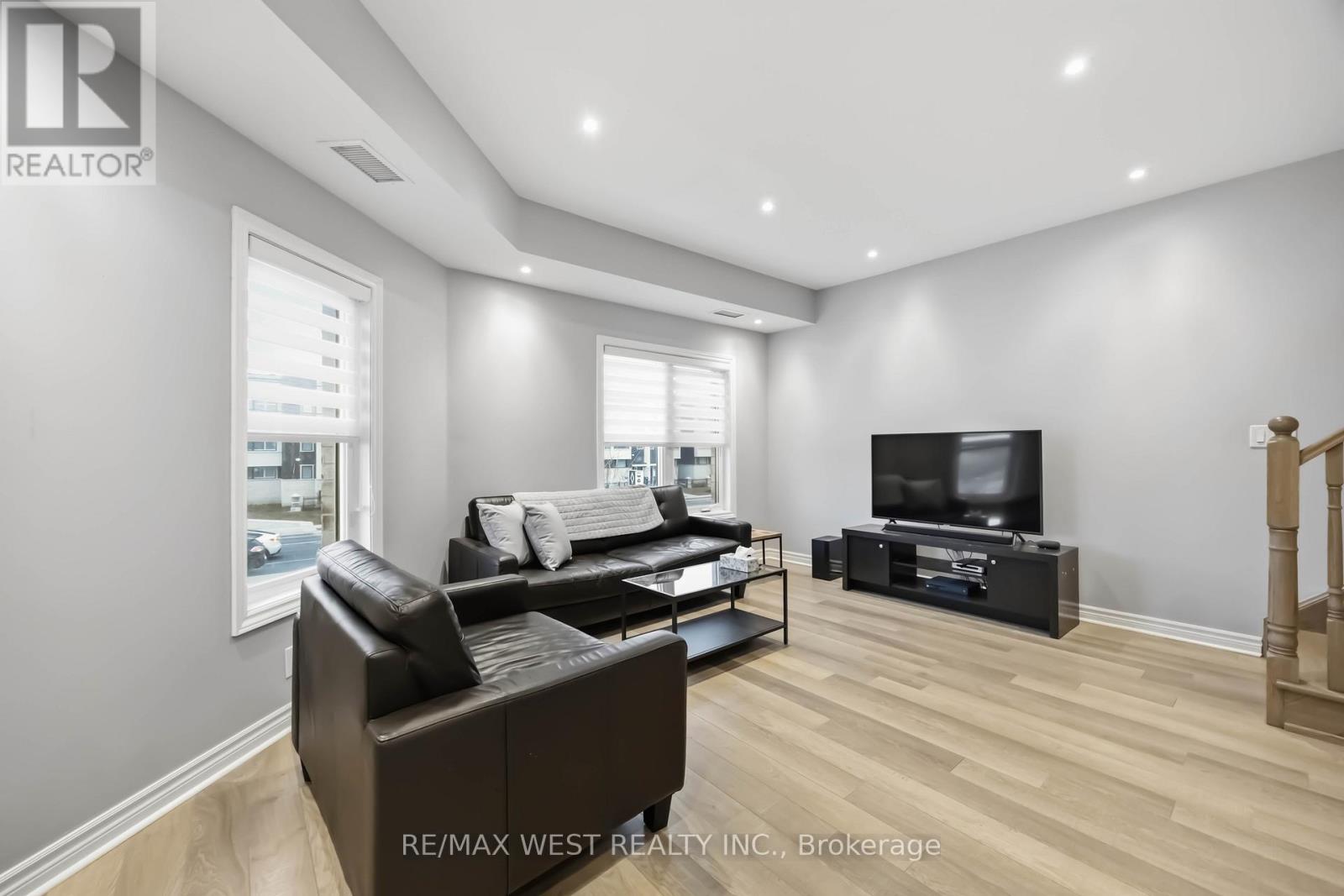 For sale: 32 - 3905 MAJOR MACKENZIE DRIVE, Vaughan (Vellore Village ...