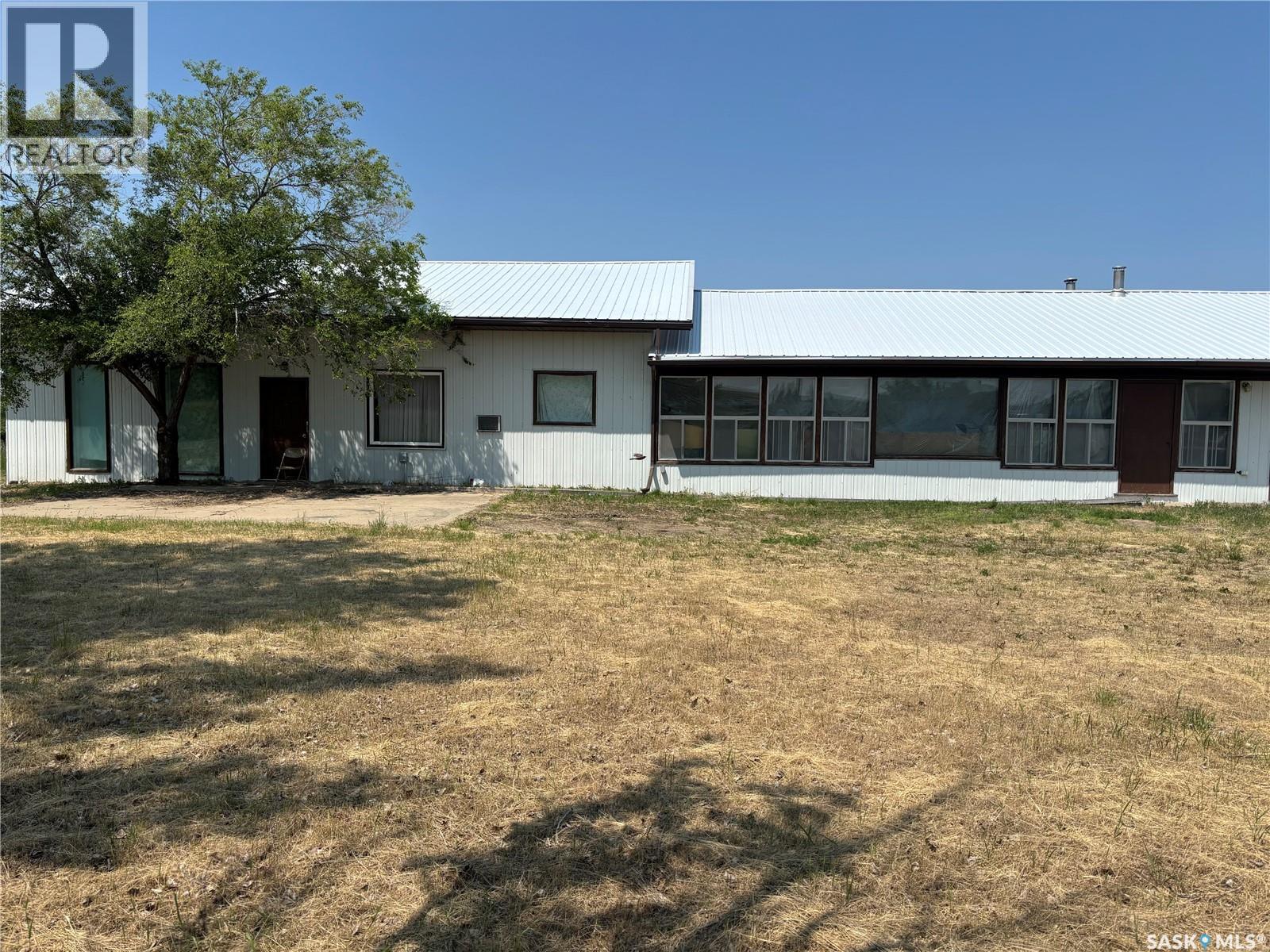 For sale: Barabe Acreage, Swift Current Rm No. 137, Saskatchewan S9H4X6 ...