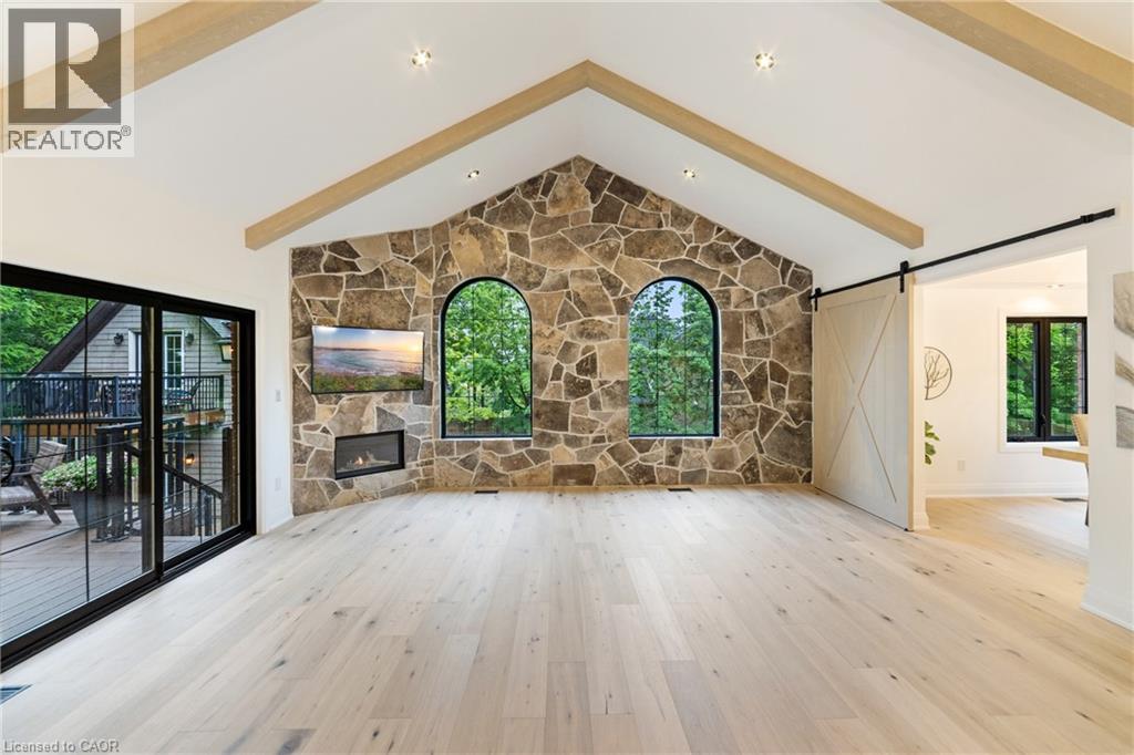 For sale: 515 HAMILTON Drive, Ancaster, Ontario L9G2A9 - 40815719 ...