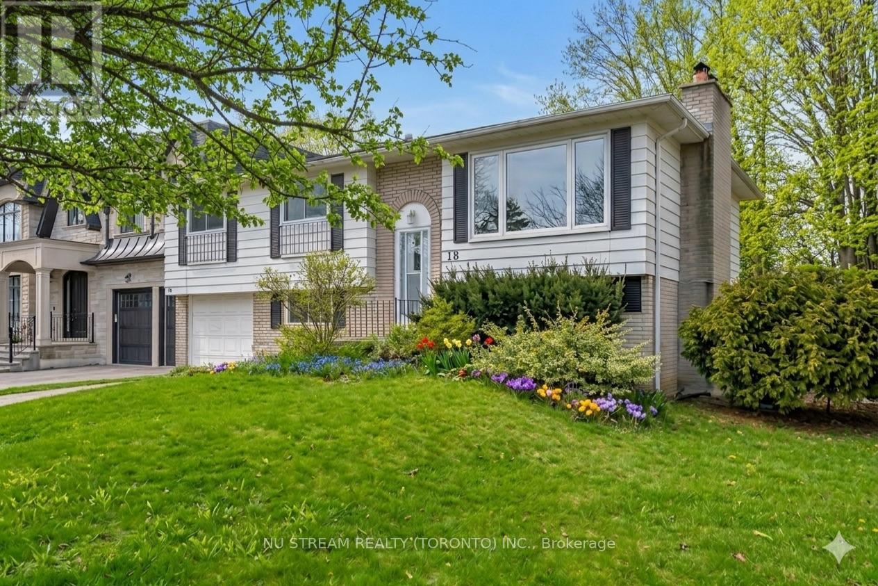 For sale: 18 EMILY CARR STREET, Markham (Unionville), Ontario L3R2K4 ...