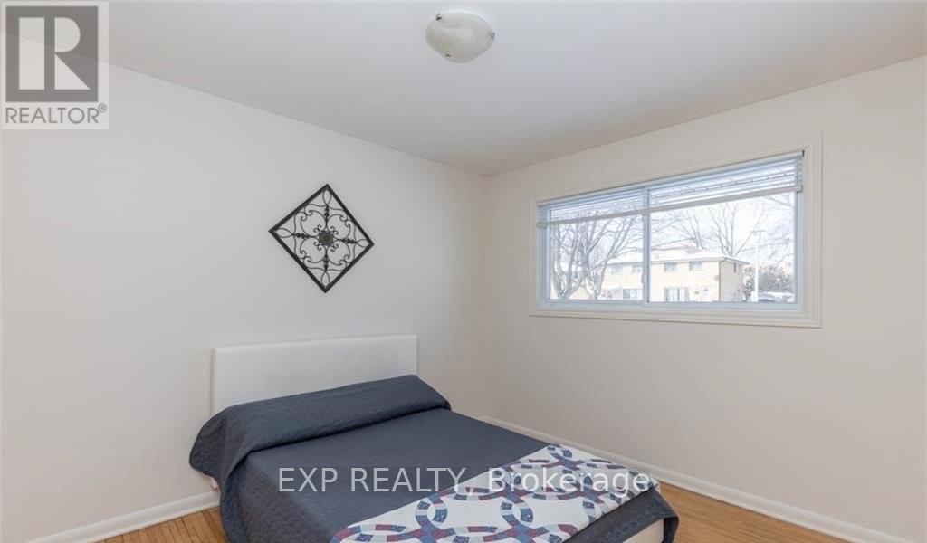 For sale: 53 MADEIRA DRIVE, London East (East D), Ontario N5V2M3 ...