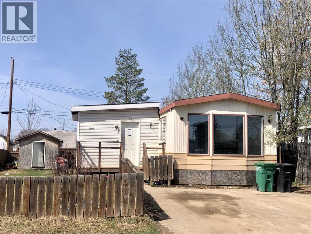 For sale: 9908 105 Street, High Level, Alberta T0H1Z0 - A2292793 ...