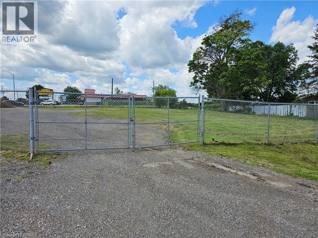 For rent: 1324 COLBORNE Street E Unit# 2, Brantford, Ontario N3T5L4 ...