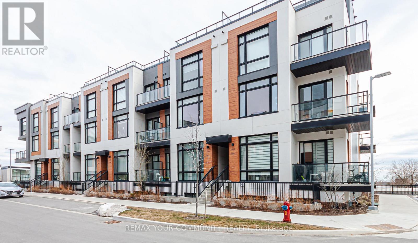 For sale: 1406 - 15 DAVID EYER ROAD W, Richmond Hill, Ontario L4S0N2 ...