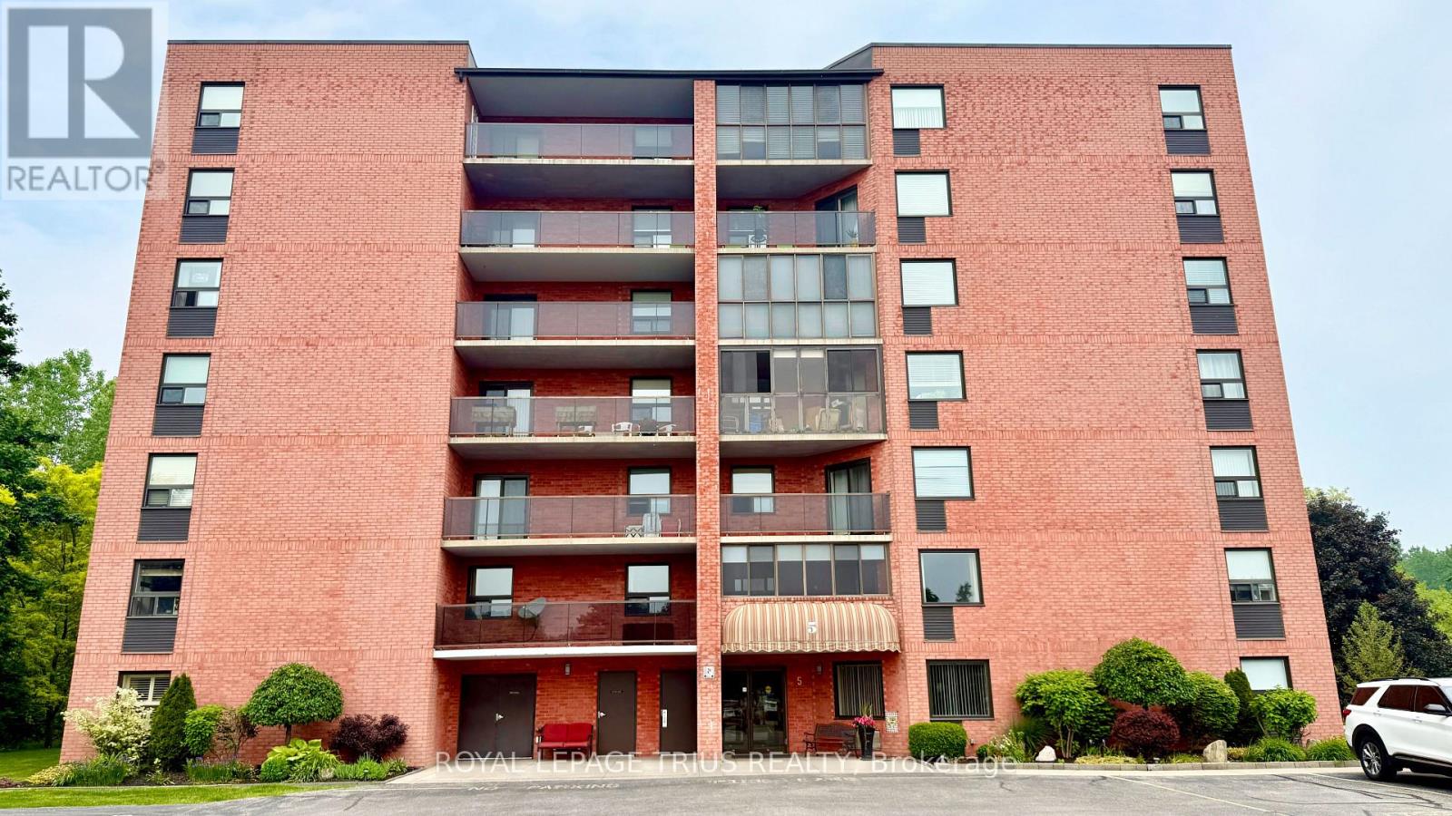 For sale: 604 - 5 MILL POND COURT, Norfolk (Simcoe), Ontario N3Y5J6 ...