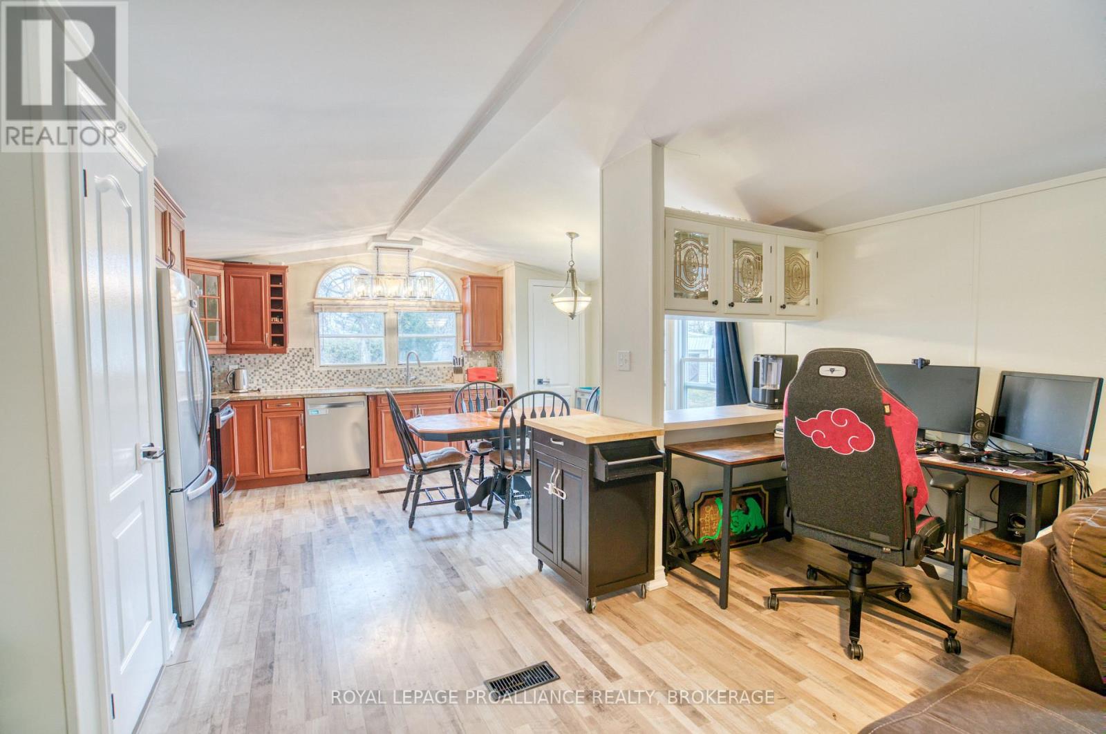 For sale: 1 TAYLOR STREET, Rideau Lakes, Ontario K0G1E0 - X12953678 ...