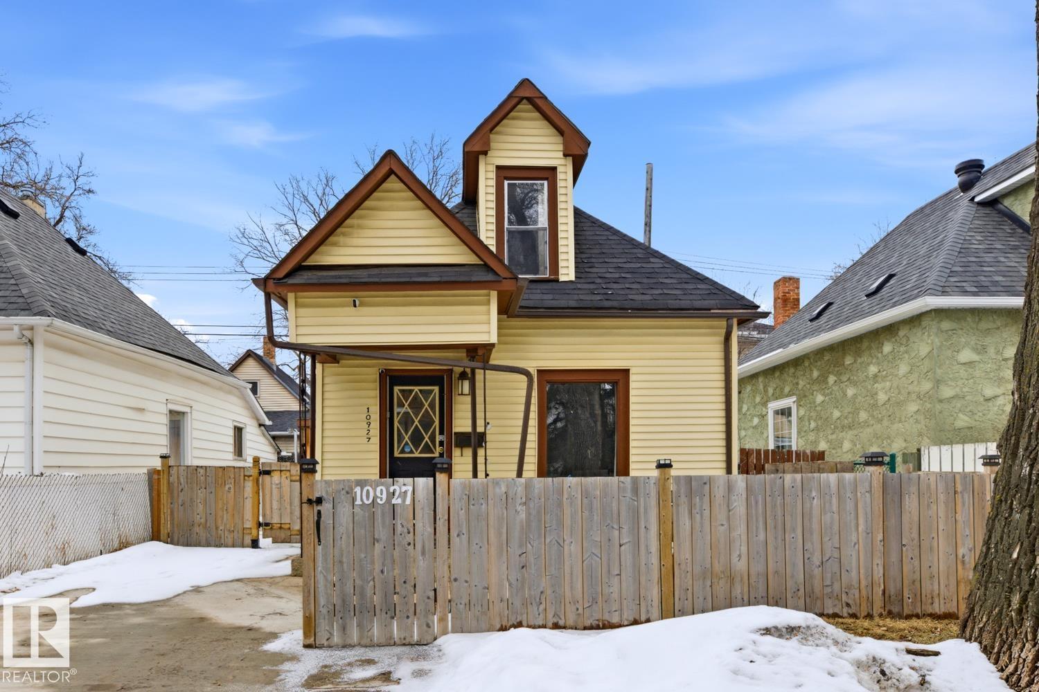 For sale: 10927 93 ST NW NW, Edmonton, Alberta T5H1Z1 - E4480598 ...