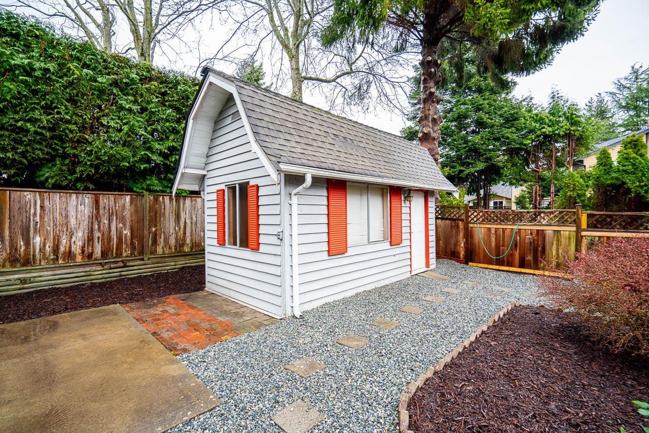 For sale: 13015 SUMMERHILL CRESCENT, Surrey, British Columbia V4A7T4 ...