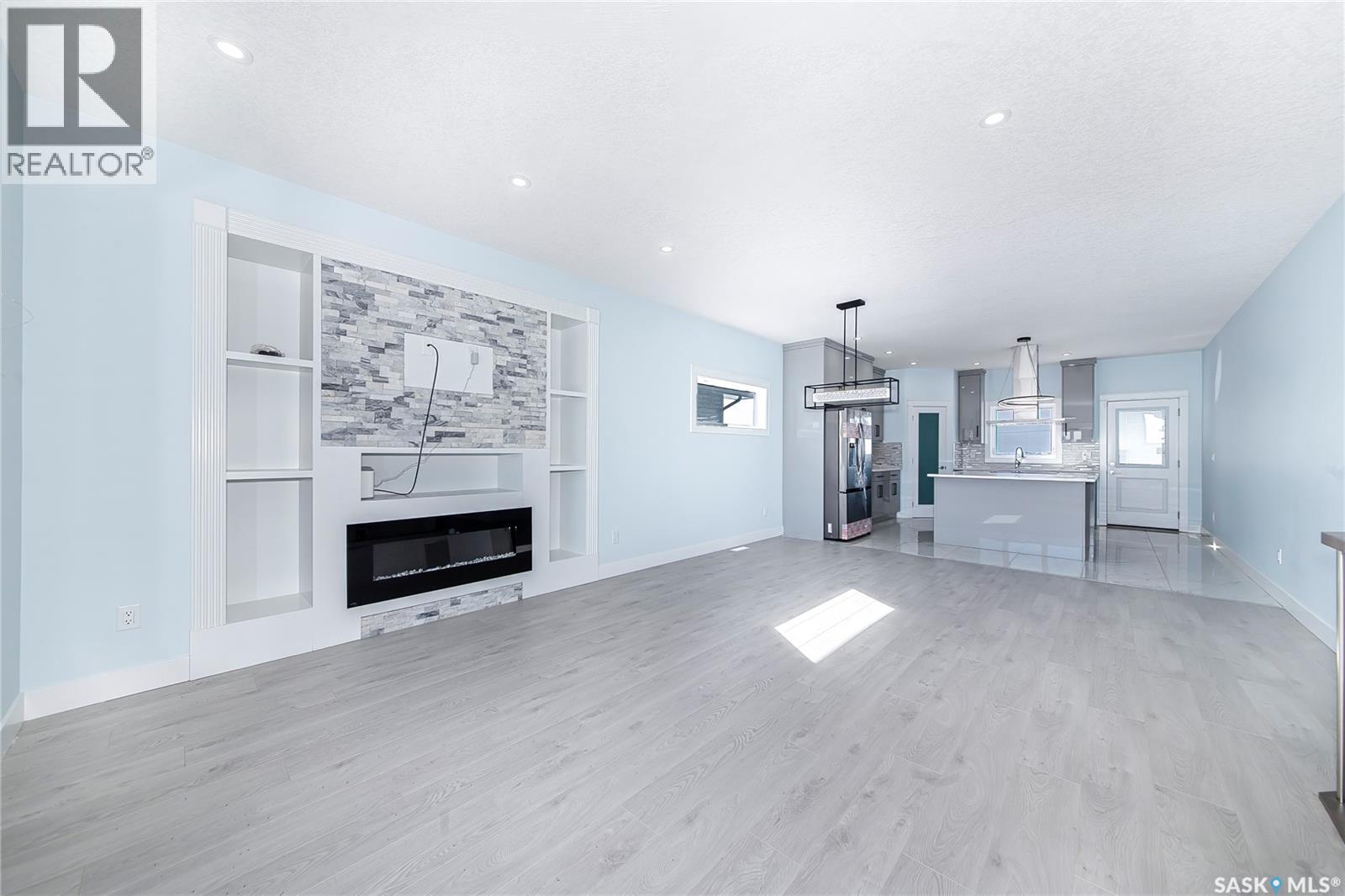 For sale: 906 Bentley MANOR, Saskatoon, Saskatchewan S7L6P4 - SK031019 ...