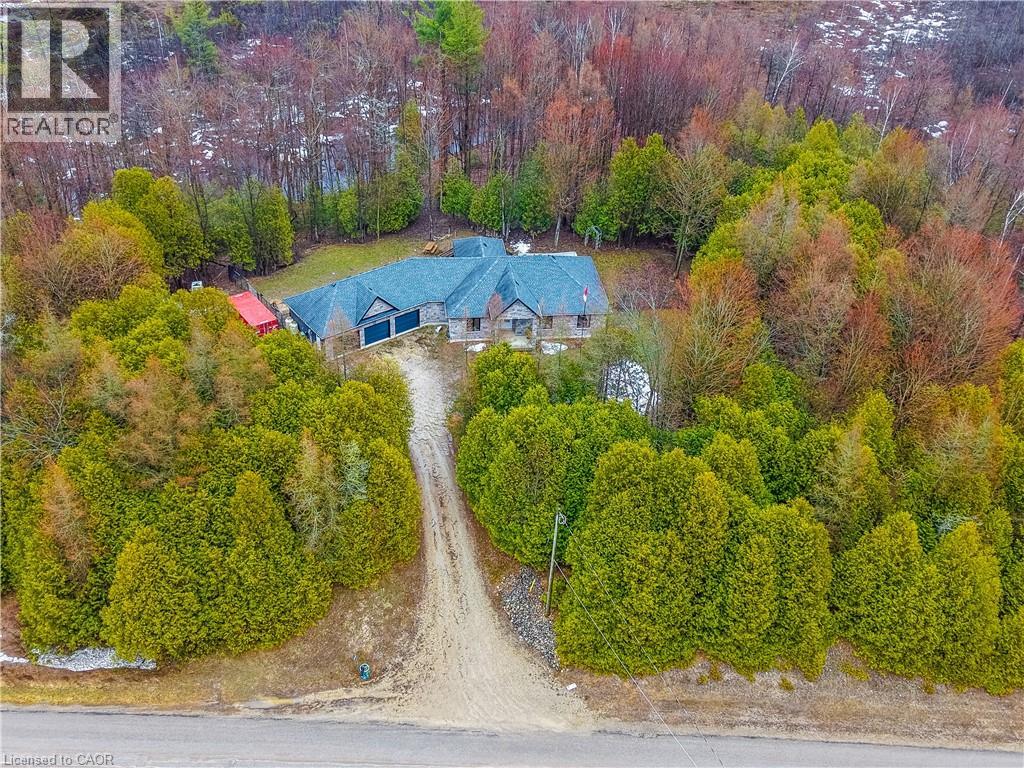 For sale: 90806 DRIFTWOOD BEACH Road, Clifford, Ontario N0G1M0 ...