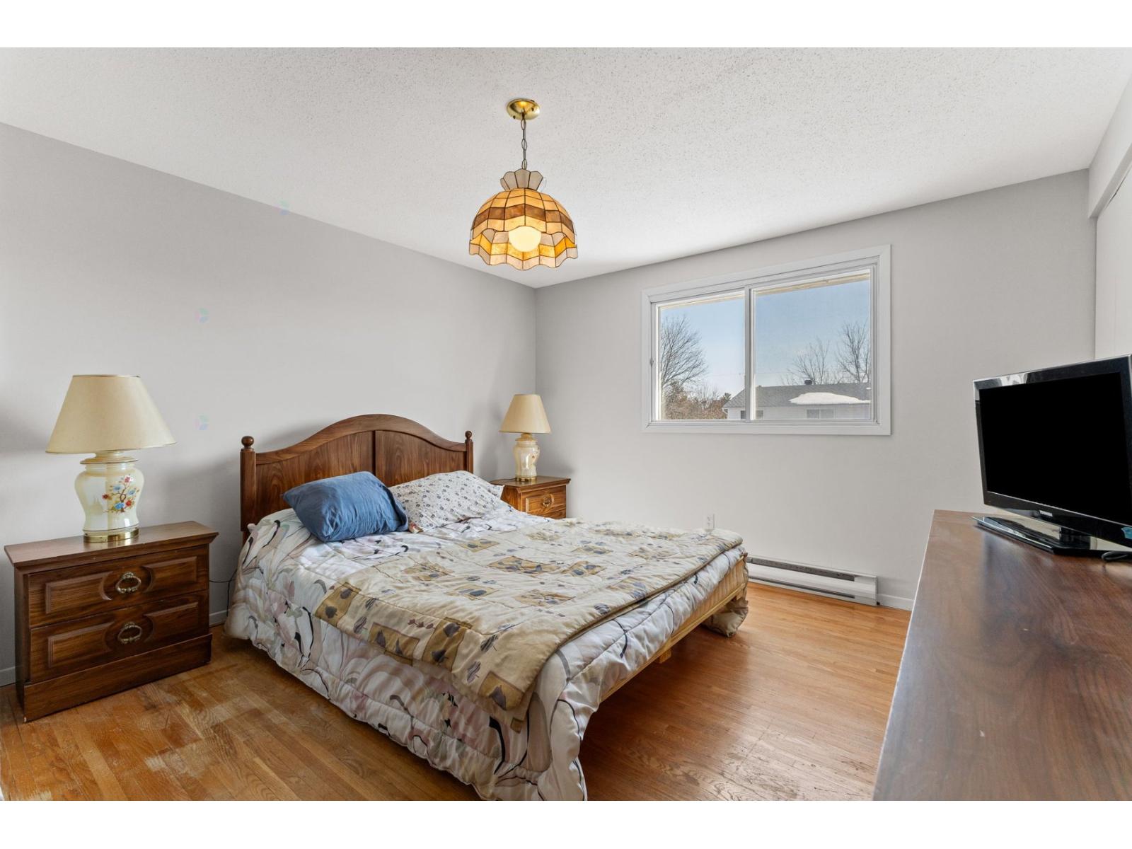 For sale: 19 Rue Winston-Churchill, Gatineau (Aylmer), Quebec J9H1H4 ...