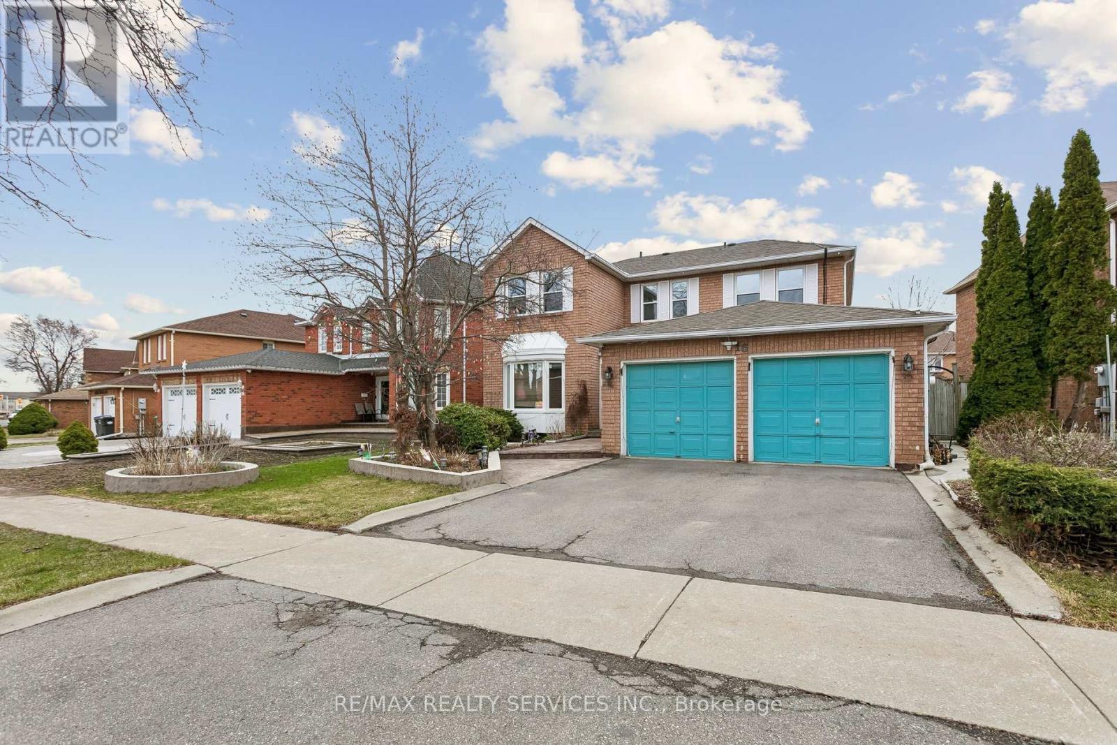 For sale: 16 MAJOR WILLIAM SHARPE DRIVE E, Brampton (Northwood Park ...