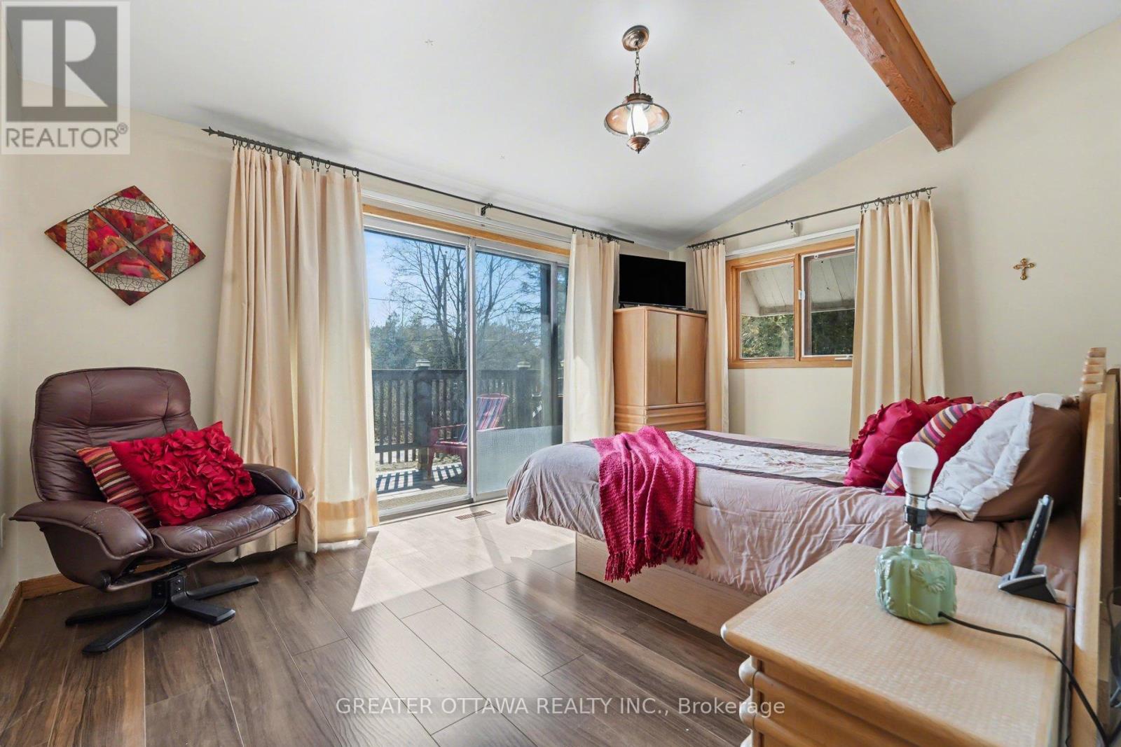 For sale: 686 JOHN KENNEDY WAY N, Ottawa, Ontario K0A1A0 - X12980124 ...