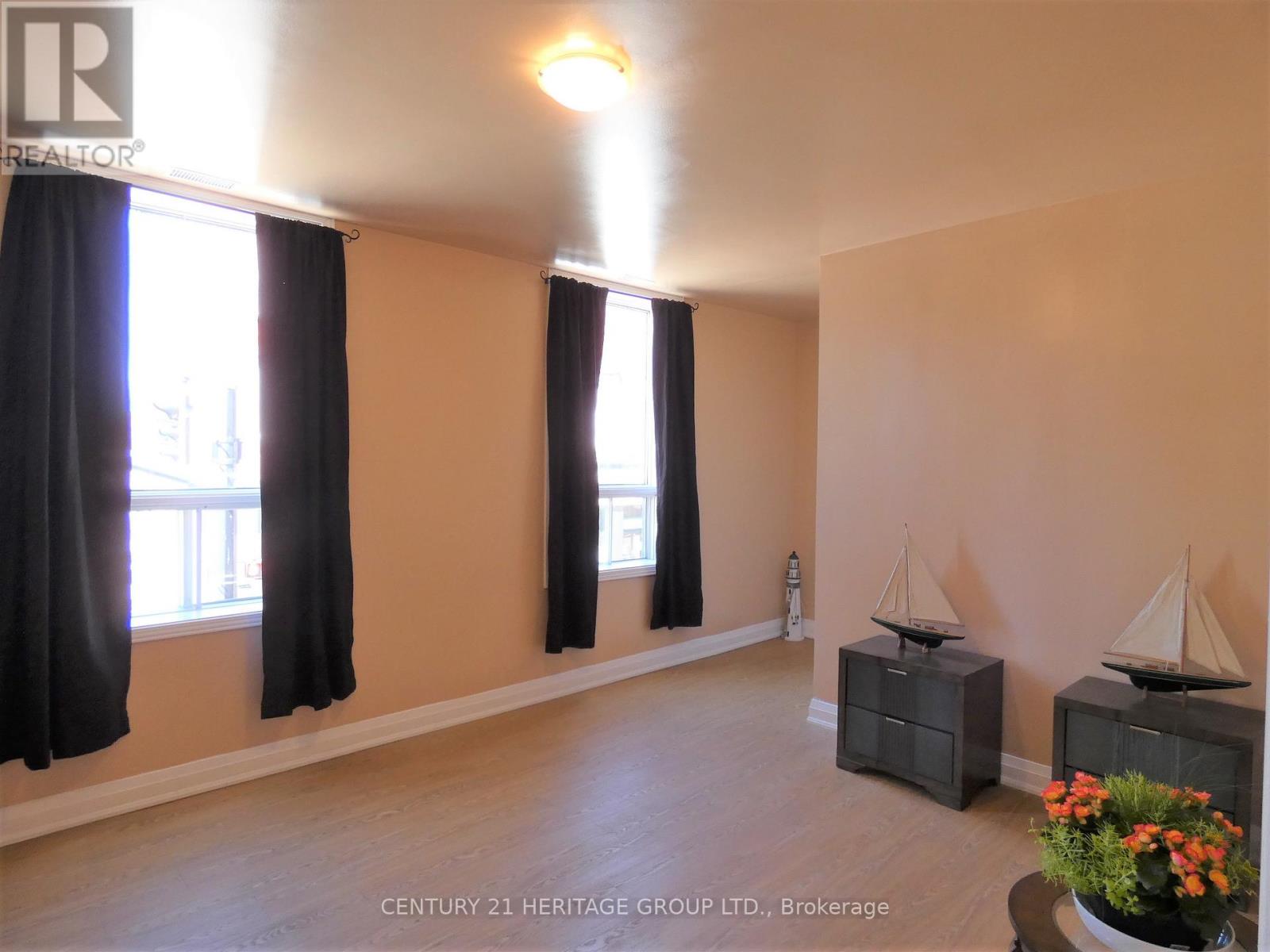 For rent: 1 - 201 MAIN STREET S, Newmarket (Central Newmarket), Ontario ...