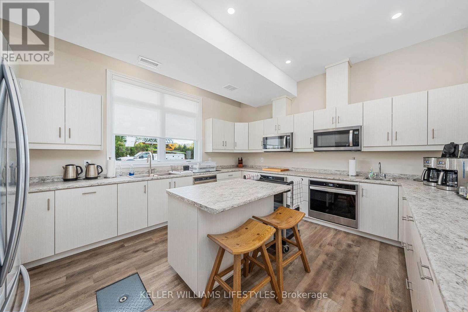 For sale: 21 - 5969 TOWNSEND LINE, Lambton Shores (Forest), Ontario ...
