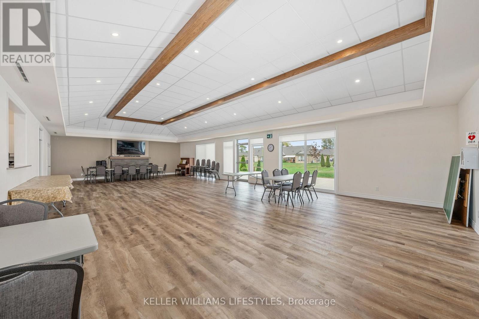 For sale: 21 - 5969 TOWNSEND LINE, Lambton Shores (Forest), Ontario ...