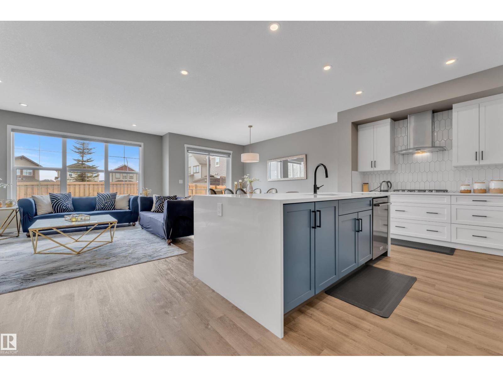 For sale: 21853 98A AV NW, Edmonton, Alberta T5T7J3 - E4480901 | REALTOR.ca
