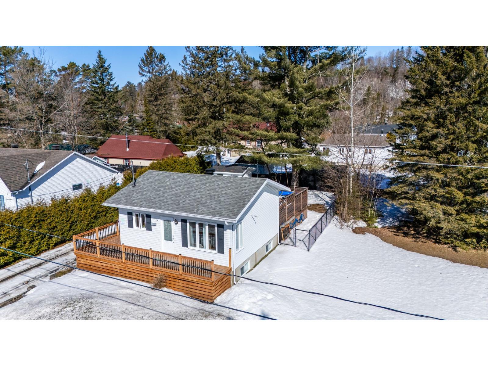 À vendre : 17 Rue Jean-Baptiste-Drolet, Sainte-Catherine-de-la-Jacques ...