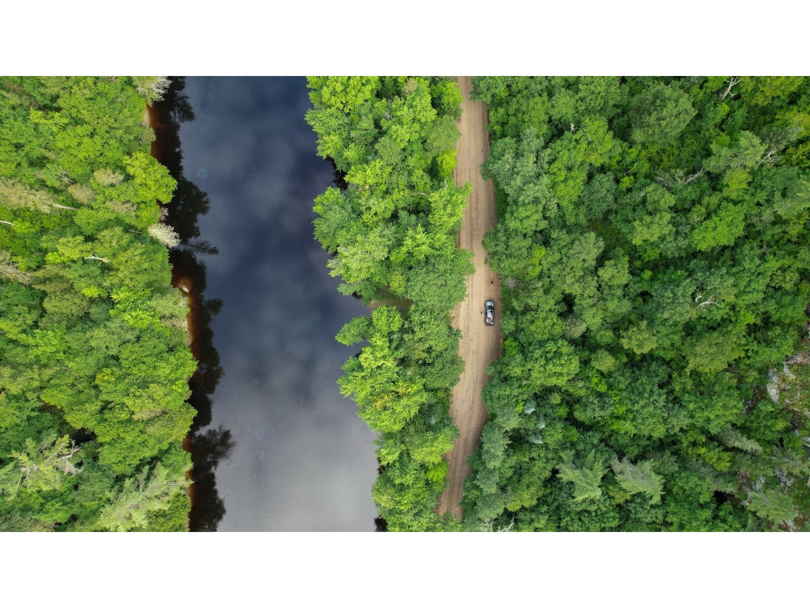 For sale: 2 Lac Sauriol, Mansfield-et-Pontefract, Quebec J0X1R0 ...