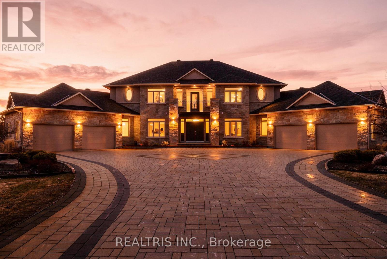 For sale: 5813 RED CASTLE RIDGE, Ottawa, Ontario K4M0A4 - X12998464 ...