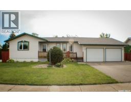 For sale: 305 Churchill DRIVE, Melfort, Saskatchewan S0E1A0 - SK032812 ...