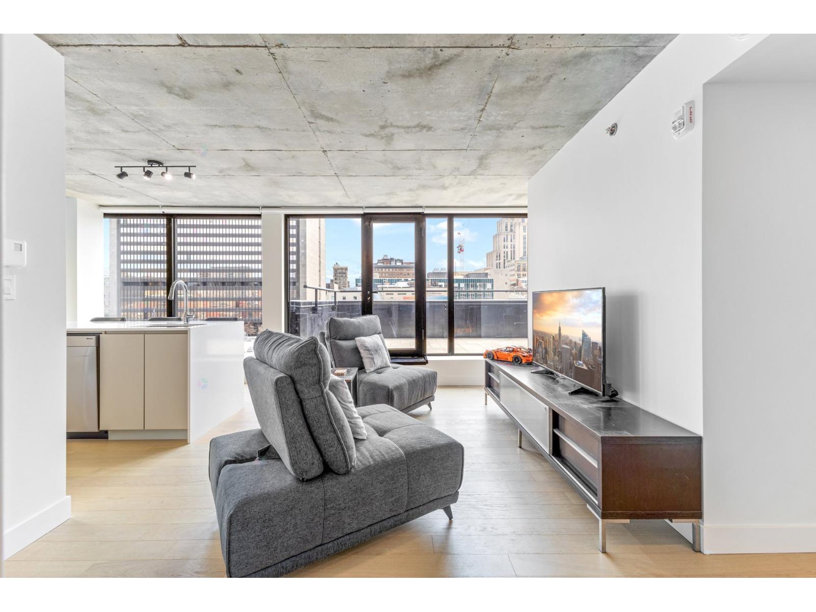 For rent: 1 Av. Viger O., #706, Montréal (Ville-Marie), Quebec H2Z1E6 ...