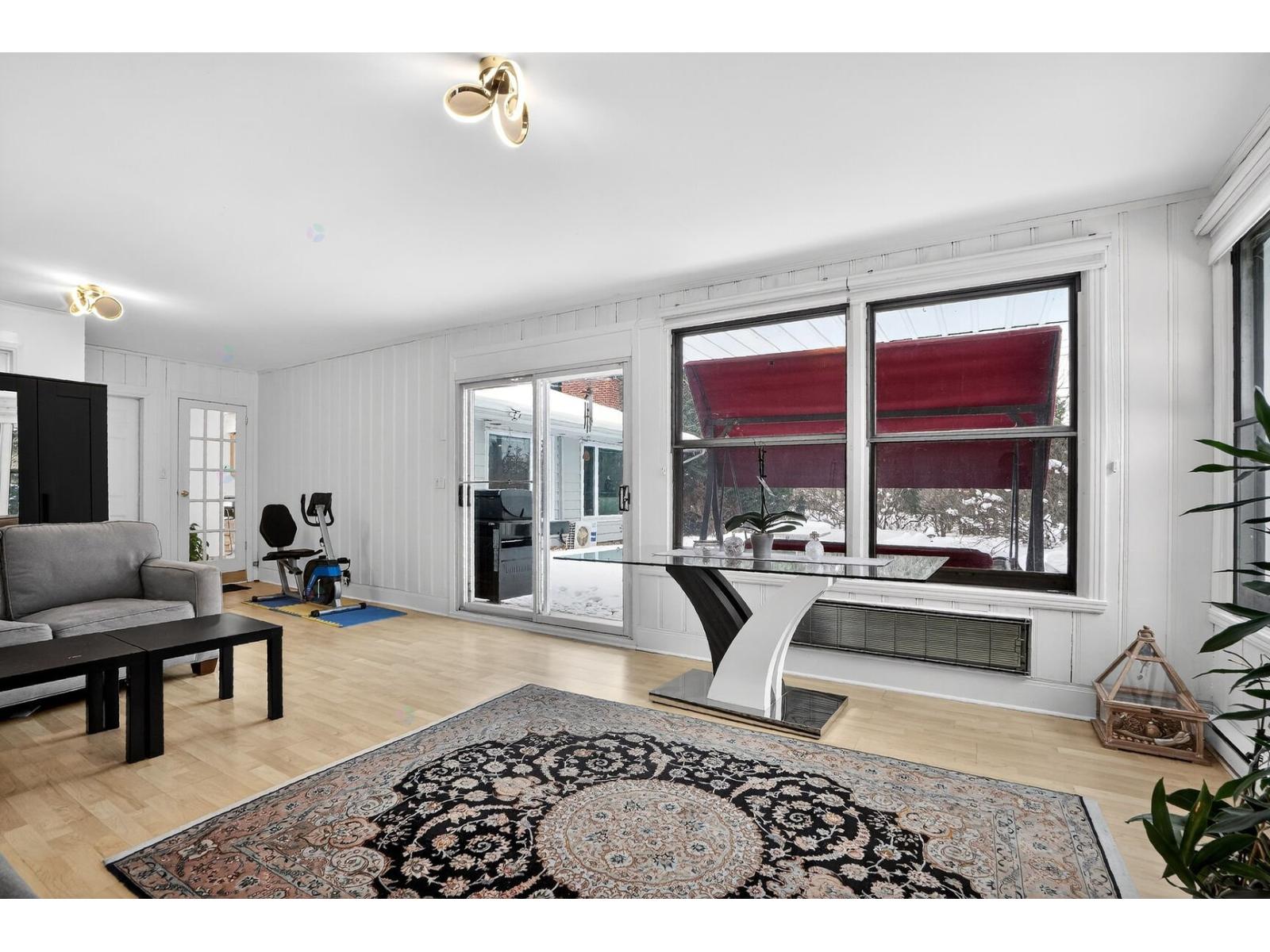 For sale: 14 Rue Sunny Acres, Baie-d'Urfé, Quebec H9X3B6 - 24453390 ...