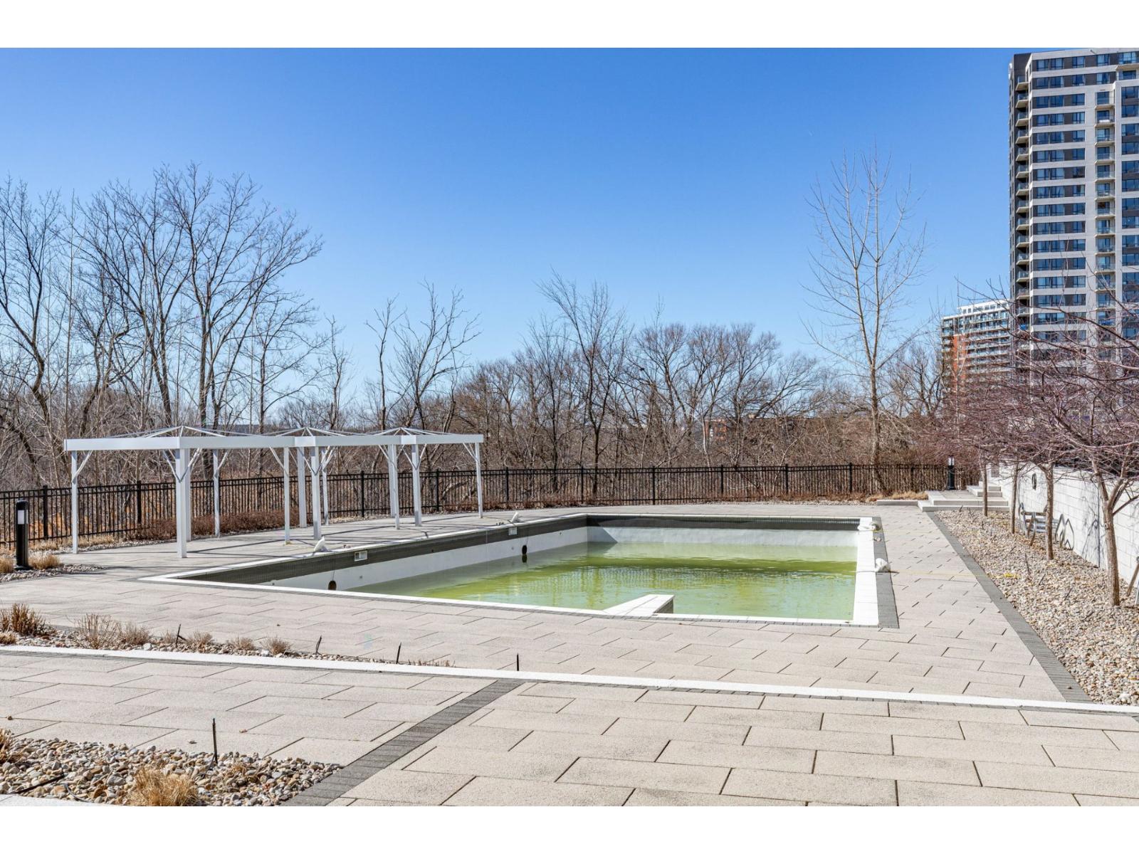 For sale: 3710 Boul. St-Elzear O., #706, Laval (Chomedey), Quebec ...