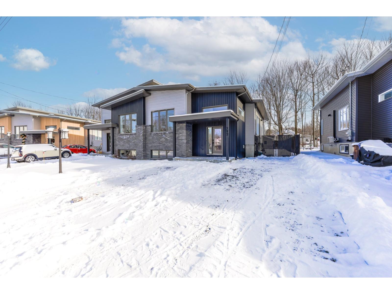 For sale: 792 Place de Quénéblay, Roxton Pond, Quebec J0E1Z0 - 26805003 ...