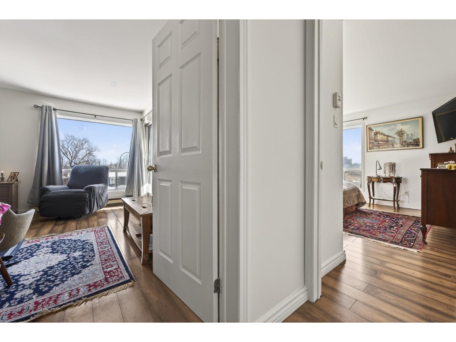 For sale: 421 Rue Roger-Pilon, #304, Dollard-des-Ormeaux, Quebec H9G2S1 ...