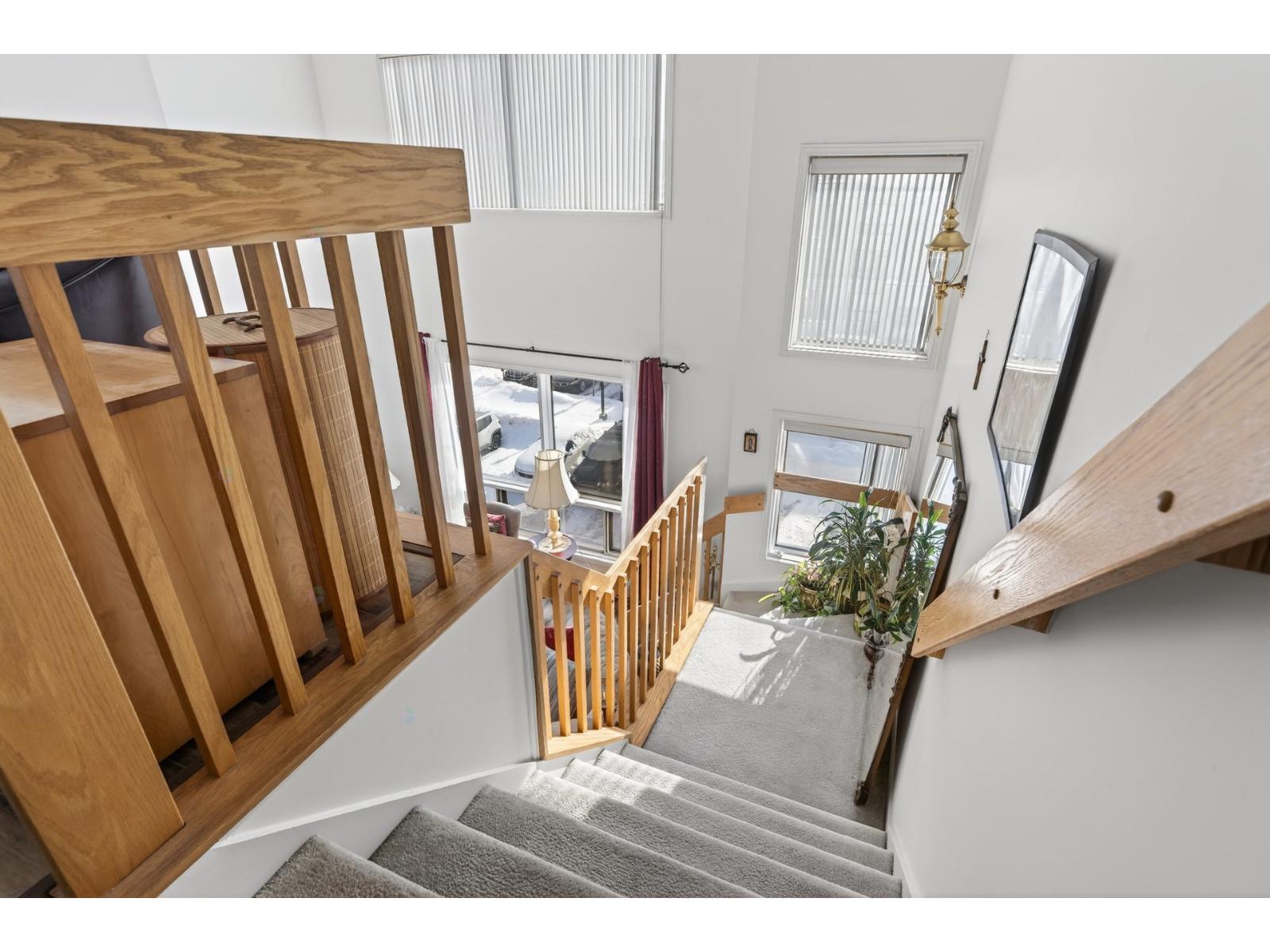 For sale: 421 Rue Roger-Pilon, #304, Dollard-des-Ormeaux, Quebec H9G2S1 ...
