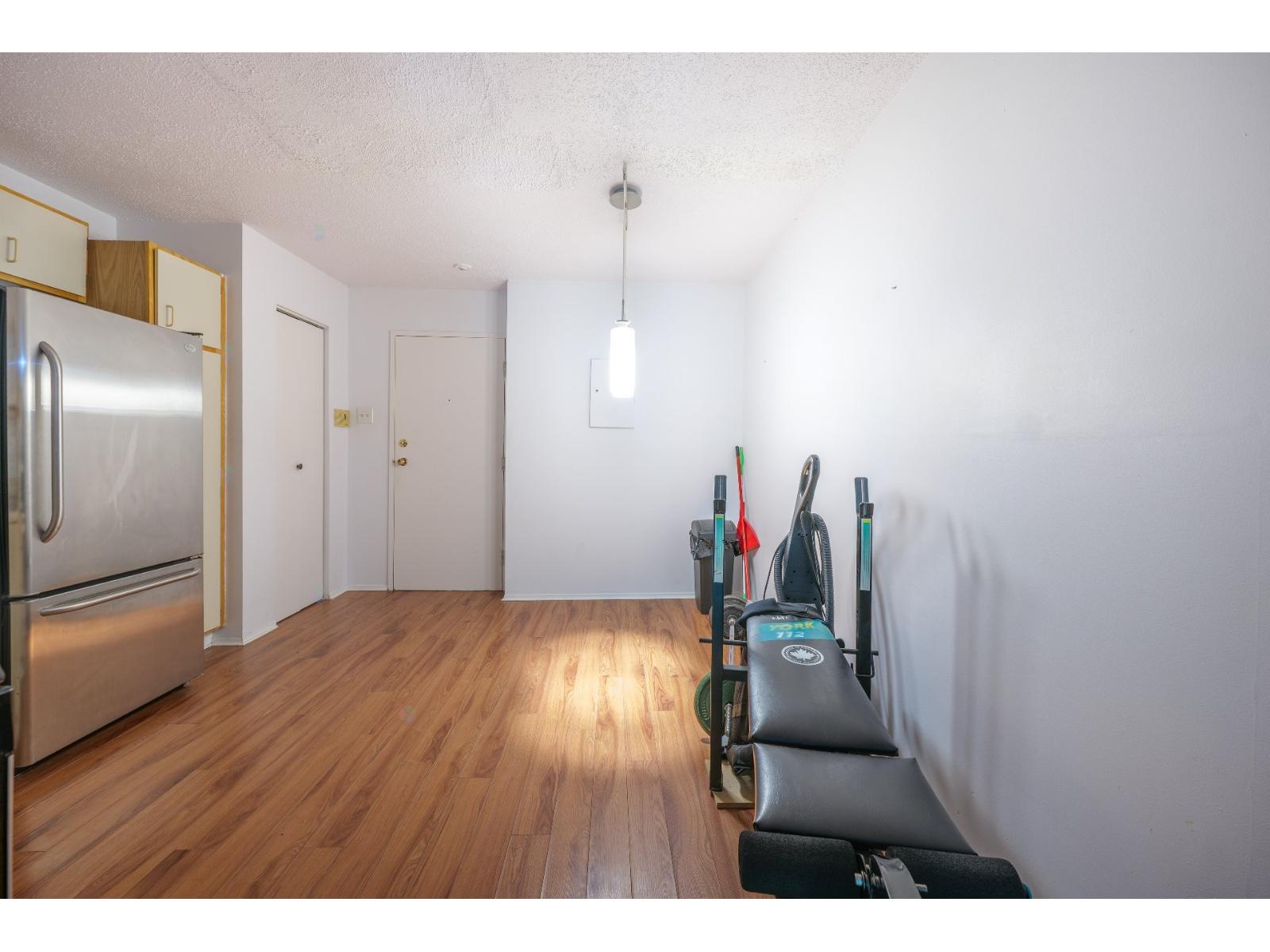 For sale: 1000 Boul. Laval, #403, Laval (Chomedey), Quebec H7S2K2 ...