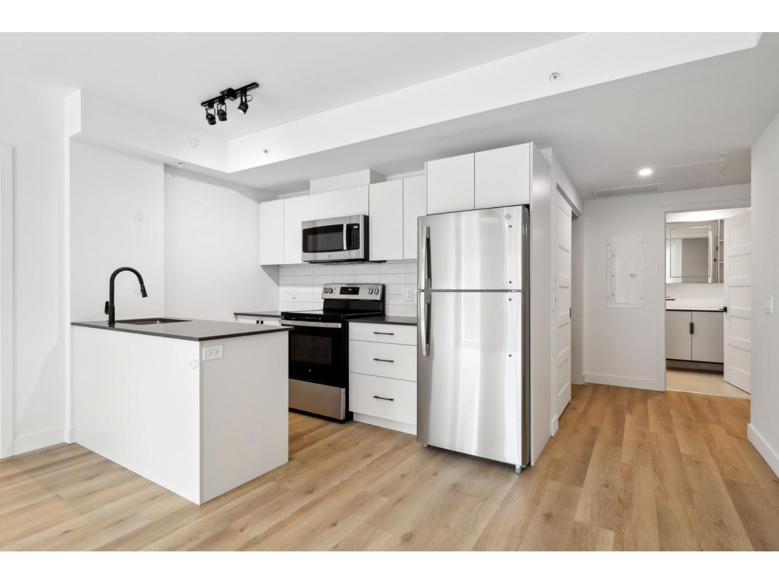 For rent: 1133 Av. Viger E., #111, Montréal (Ville-Marie), Quebec ...