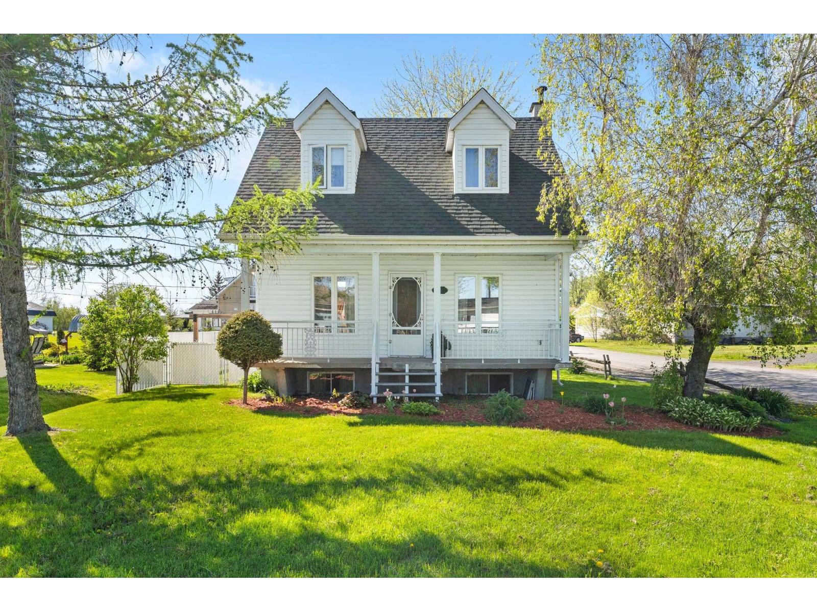 À vendre : 243 Grande Côte E., Lanoraie, Québec J0K1E0 - 26396536 ...