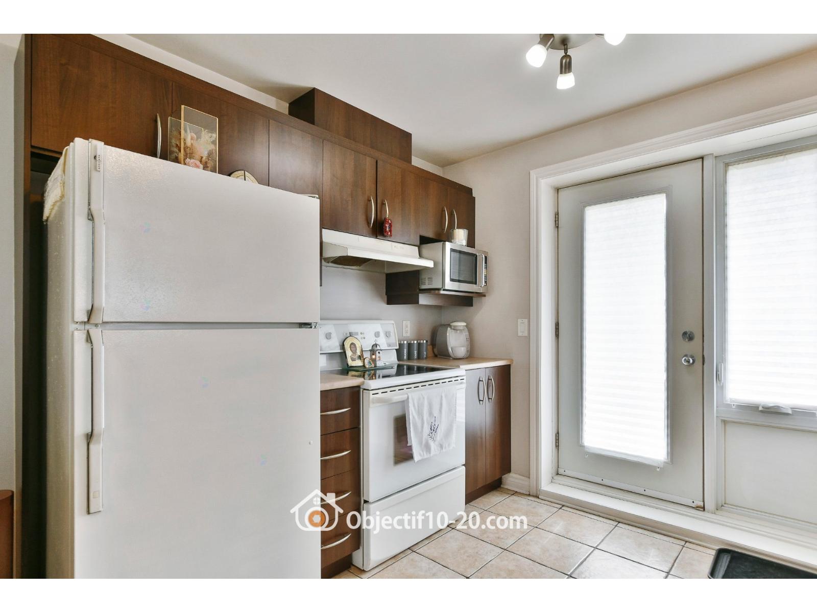 For sale: 4978-4982 Boul. St-Martin O., Laval (Chomedey), Quebec H7T0B6 ...