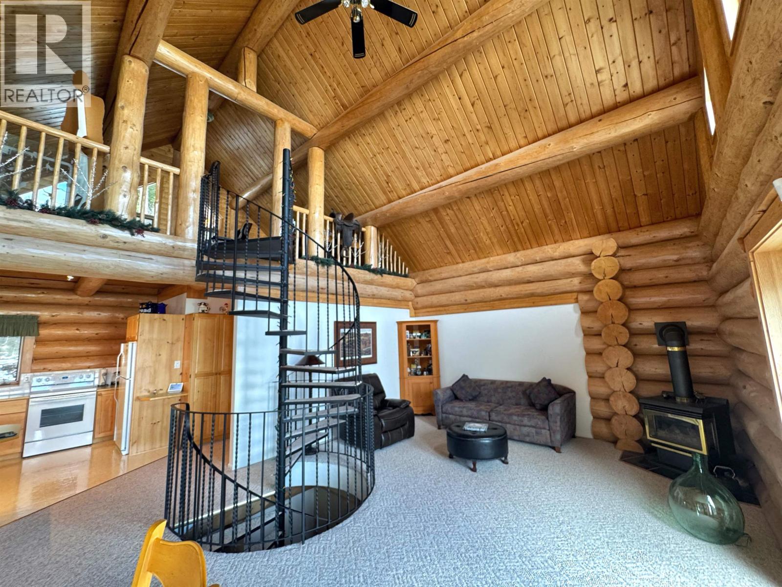 For sale: 5278 KALLUM DRIVE, 108 Mile Ranch, British Columbia V0K2Z0 ...