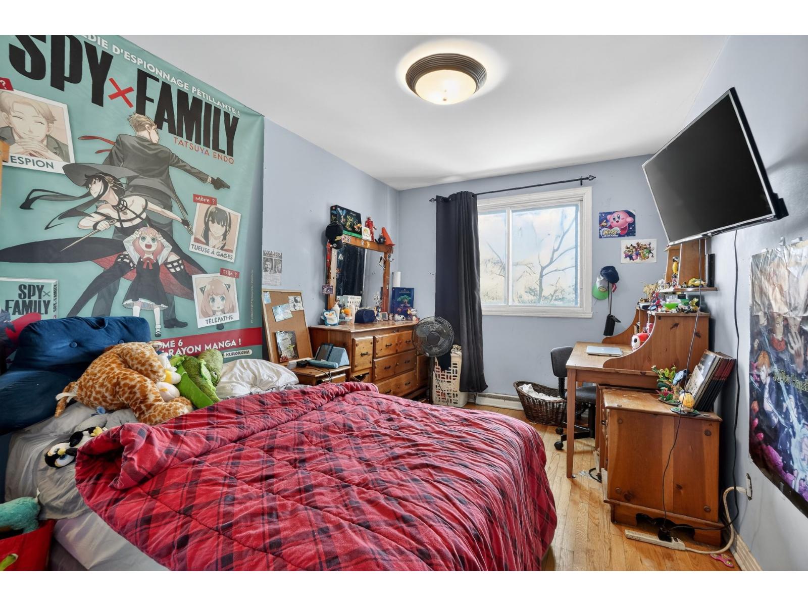 For sale: 1022-1024 Boul. Élisabeth, Laval (Chomedey), Quebec H7W3J6 ...