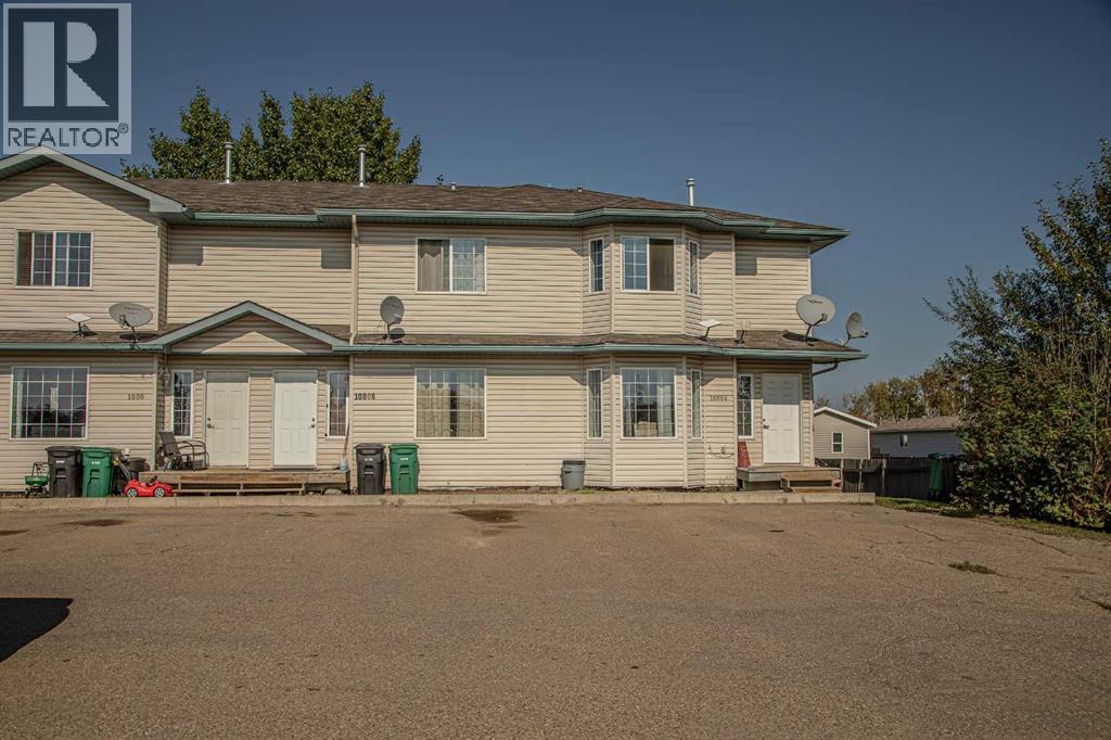 For sale: 10808 100 Avenue, High Level, Alberta T0H1Z0 - A2212246 ...
