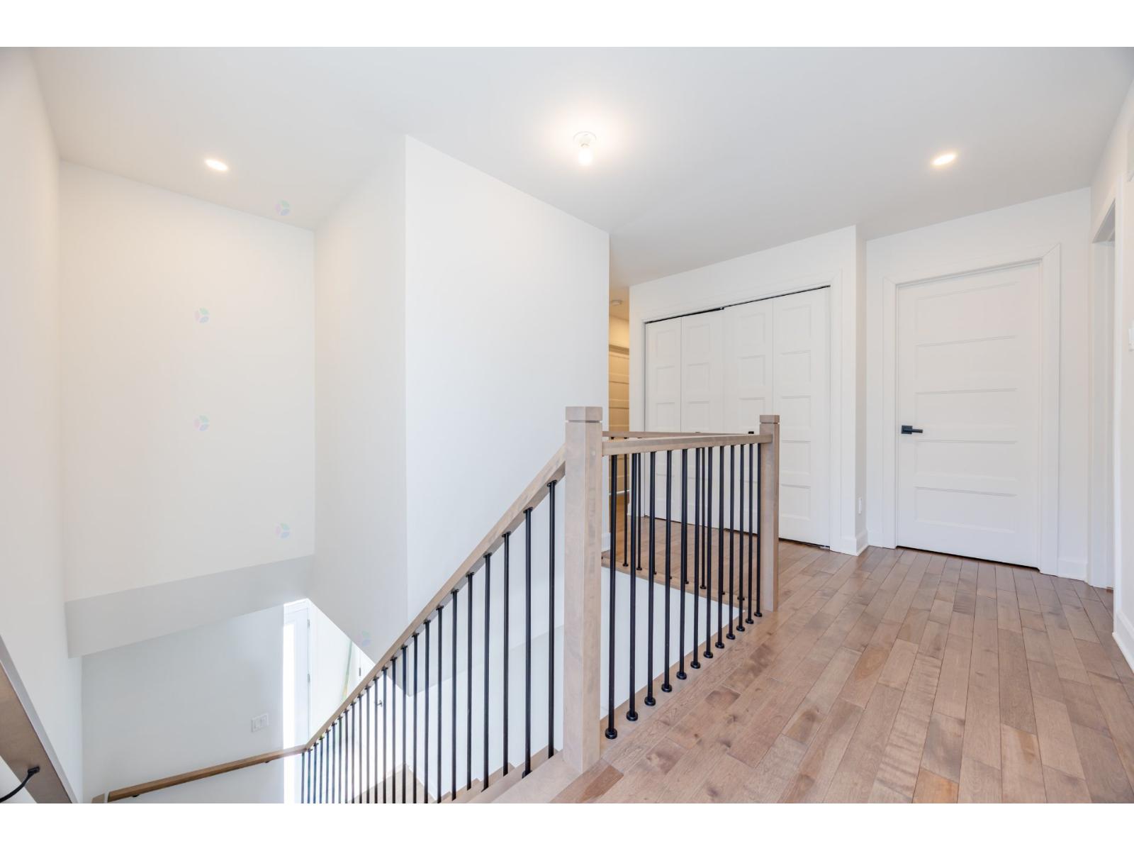 For sale: 1153 Rue Claude-Martineau, Laval (Chomedey), Quebec H7W0K6 ...
