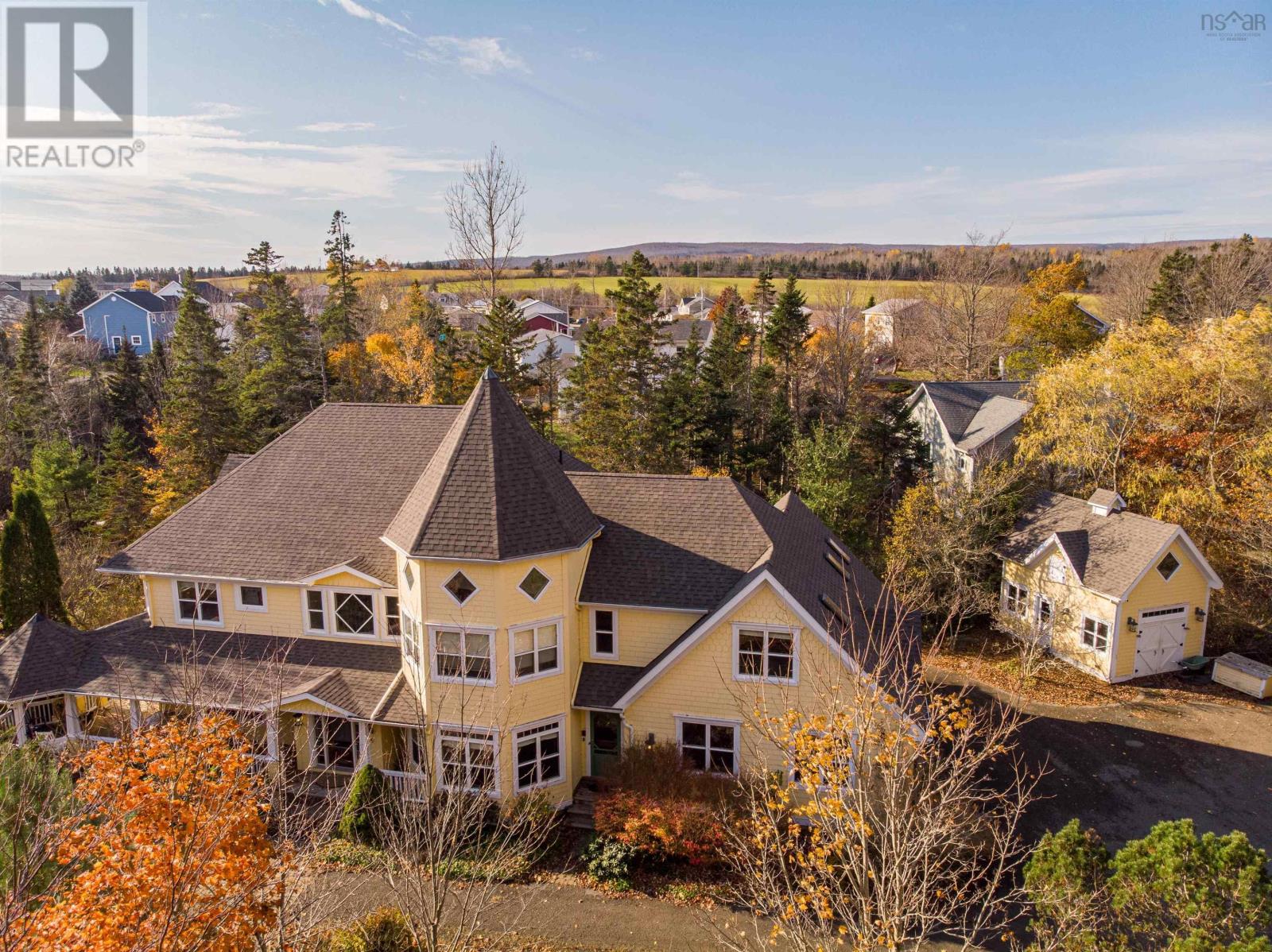 For sale: 17 NICHOLSON COURT, Antigonish, Nova Scotia B2G2V5 ...